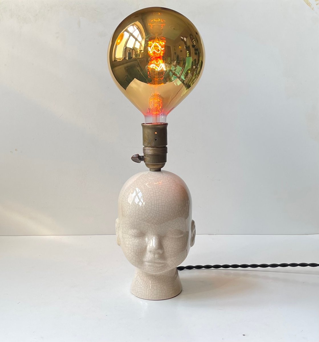 Vintage Bespoke Italian Balloon Head Table Lamp, 1970s for sale at Pamono
