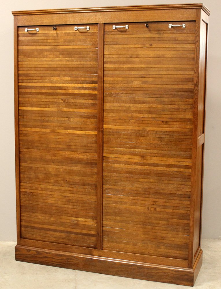 Vintage Filing Cabinet in Oak, 1920s for sale at Pamono