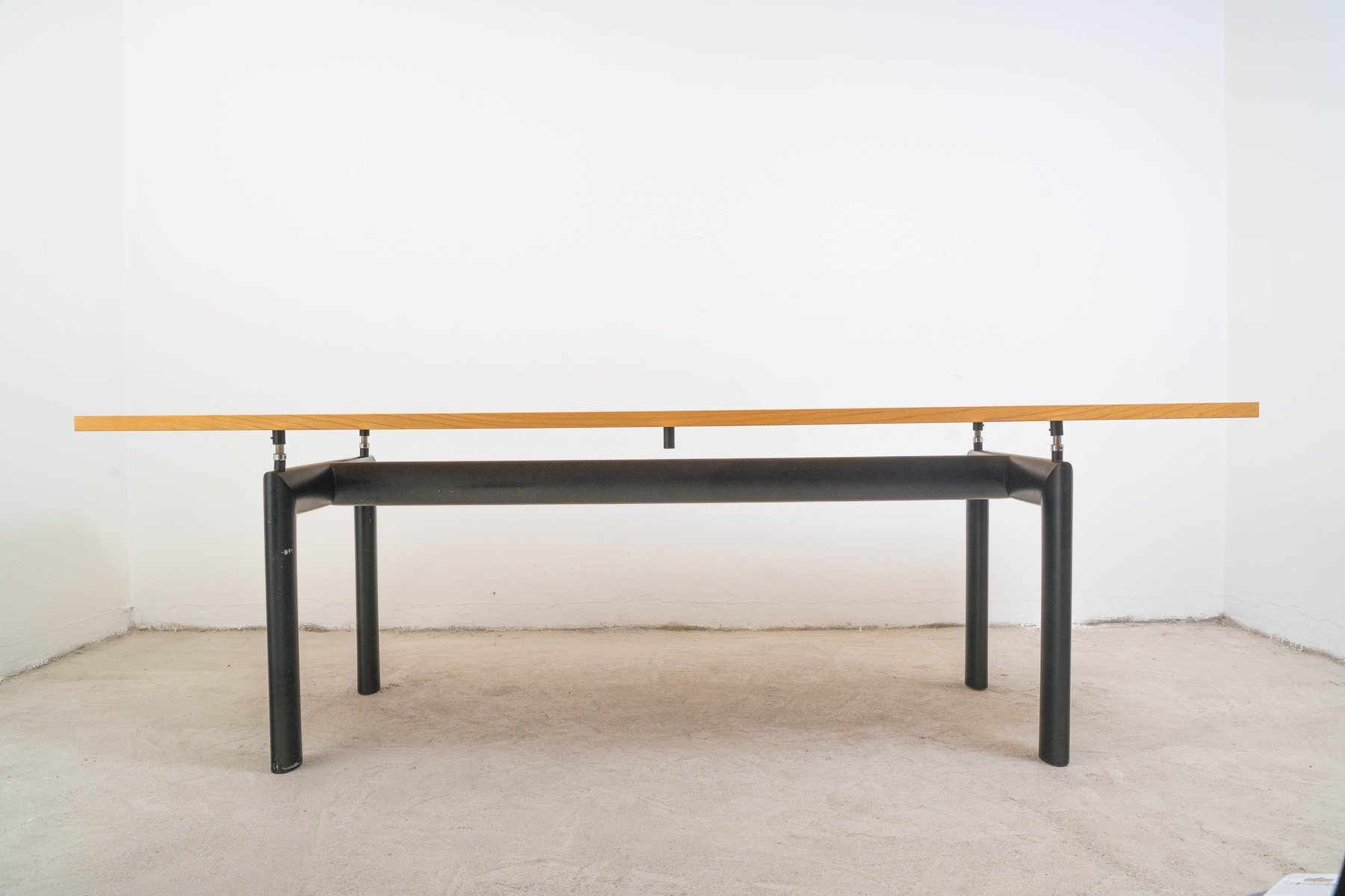 LC6 Dining Table by Le Corbusier for Cassina for sale at Pamono