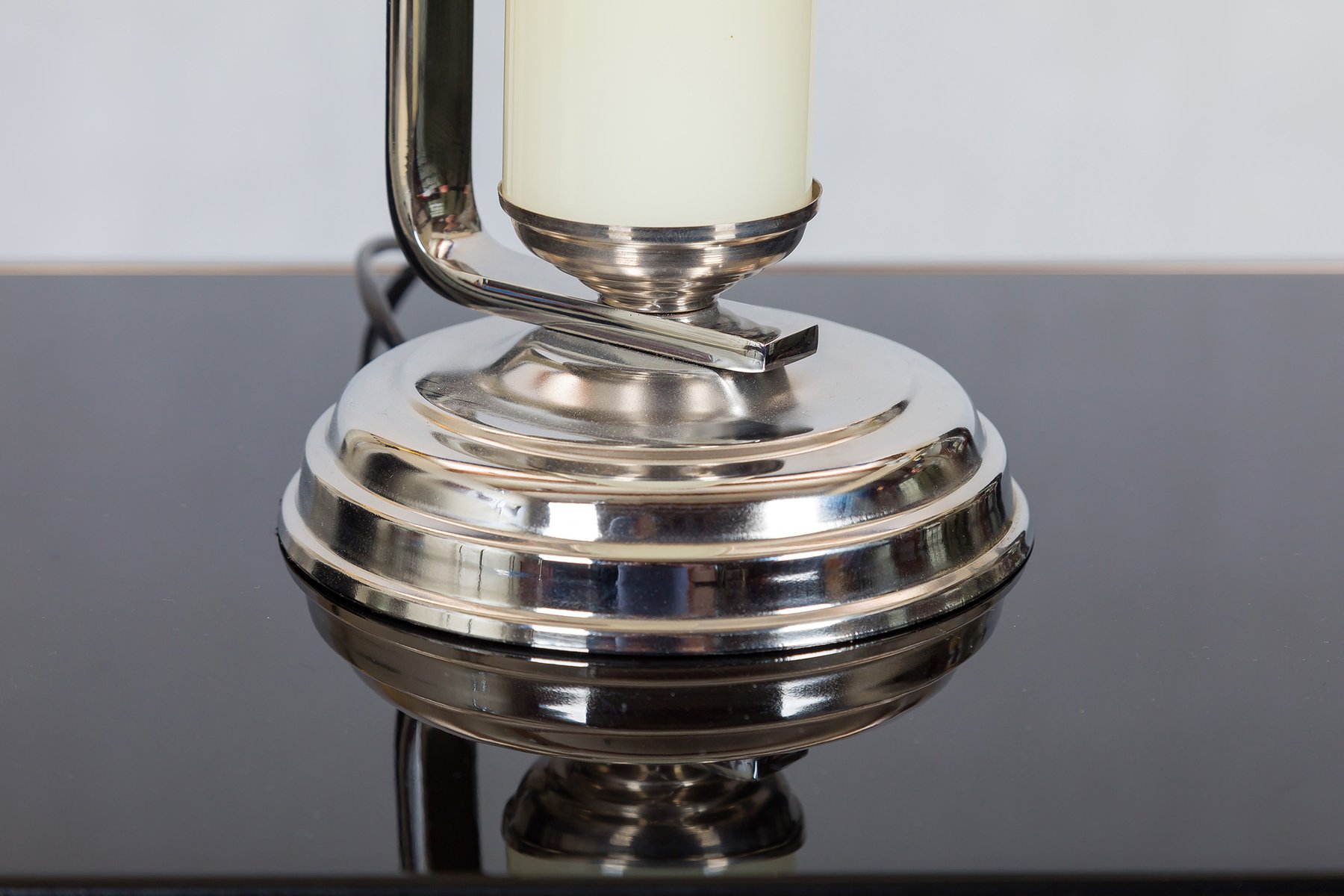 Functionalist Tubular Table Lamp, 1930s for sale at Pamono
