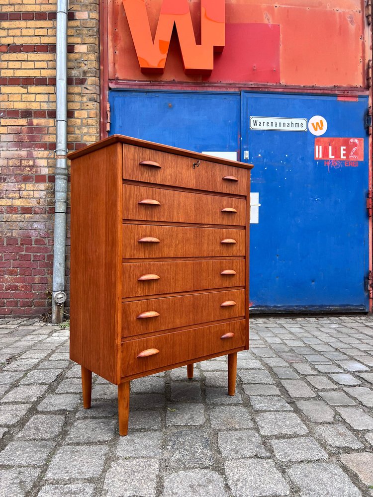 Teak Chest of Drawers with Shell Handles, Denmark for sale at Pamono