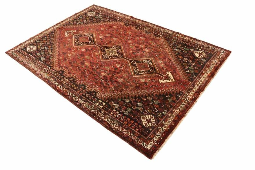 Middle Eastern Ghashghai Rug for sale at Pamono