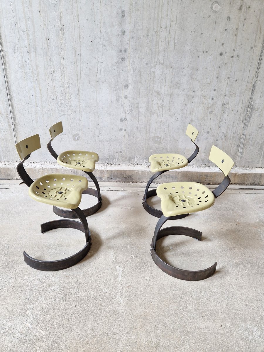 Postmodern Metal Tractor Seat Chairs, 1990, Set of 4 for sale at Pamono