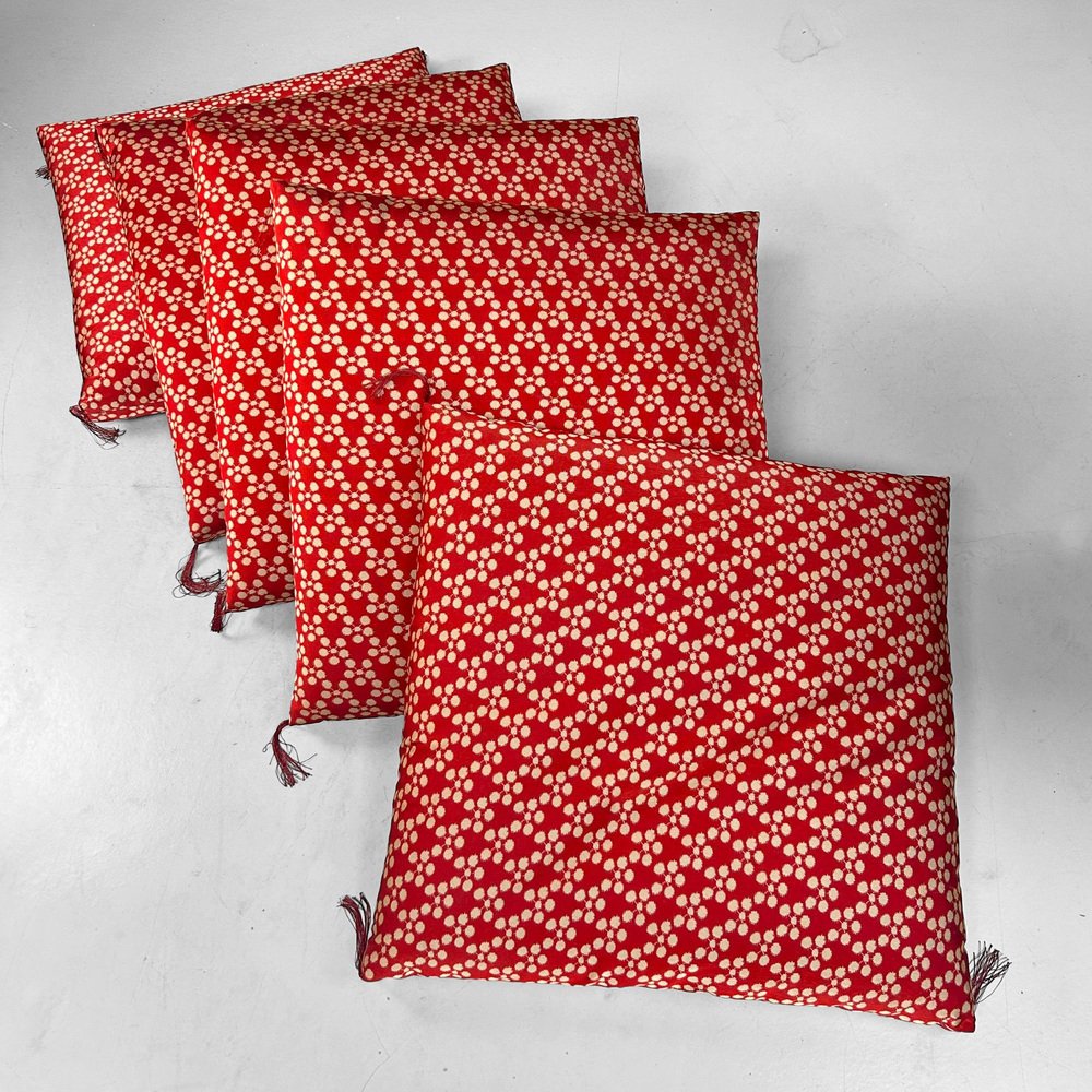Japanese Zabuton Floor Cushions, 1980s, Set of 5 for sale at Pamono