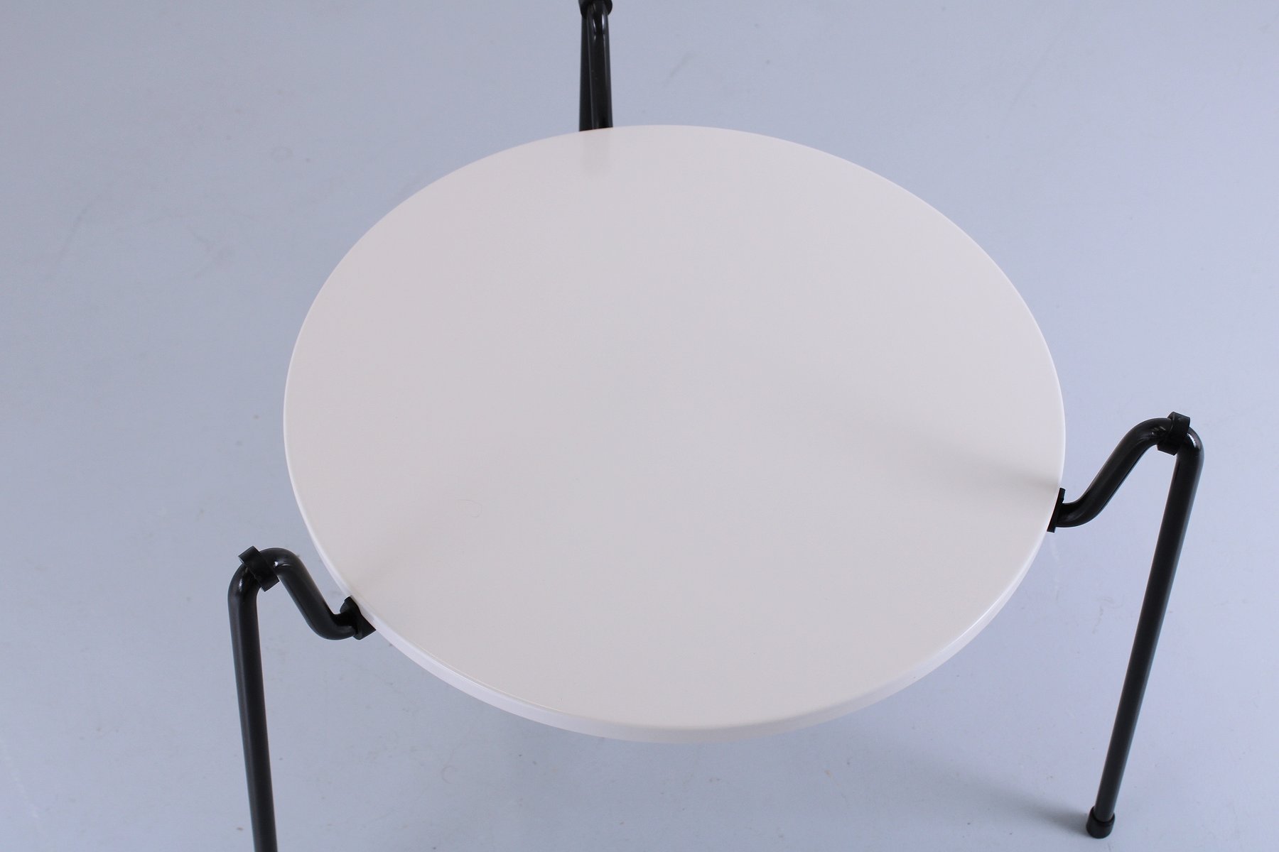 Small Model 535 Round Ant Leg Coffee Table by Wim Rietveld for Gispen ...