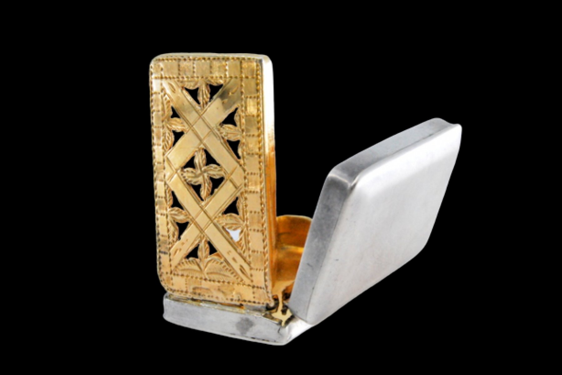 Victorian Silver and Gold Vinaigrette Box for sale at Pamono