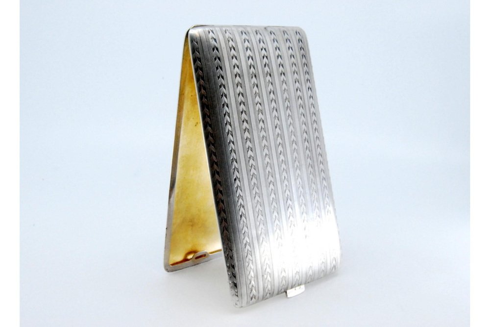 Silver Cigarette Case with Herringbone Bands for sale at Pamono