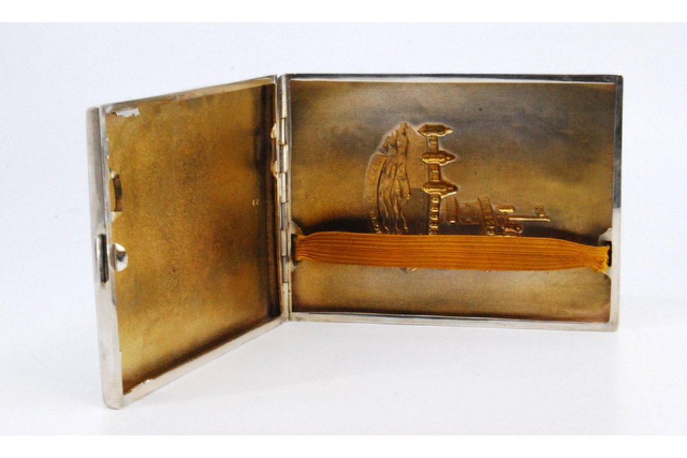 Cigarette Case in Matte Silver with Belém Tower Relief and Hinged Lid ...