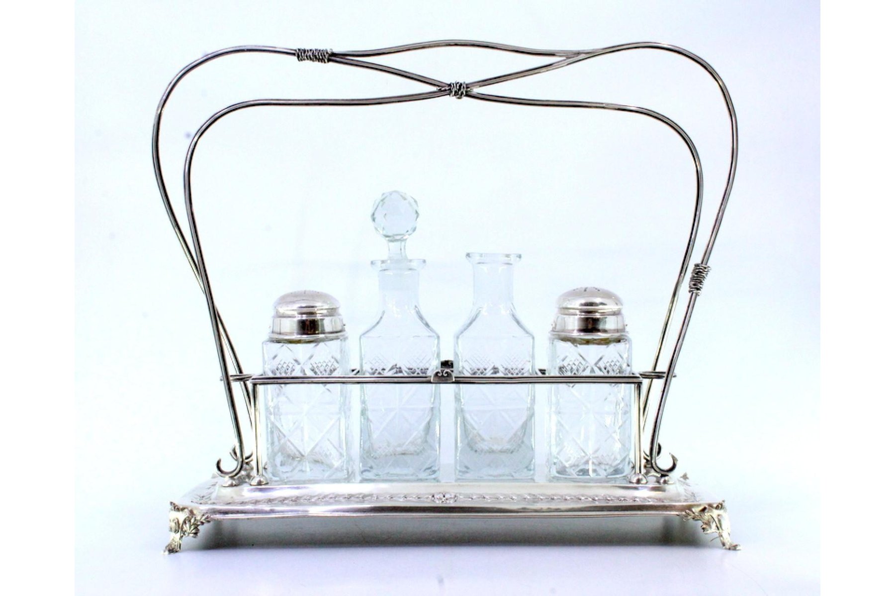 Cruet with Embossed Silver Structure with Cruets and Salt and Paper ...