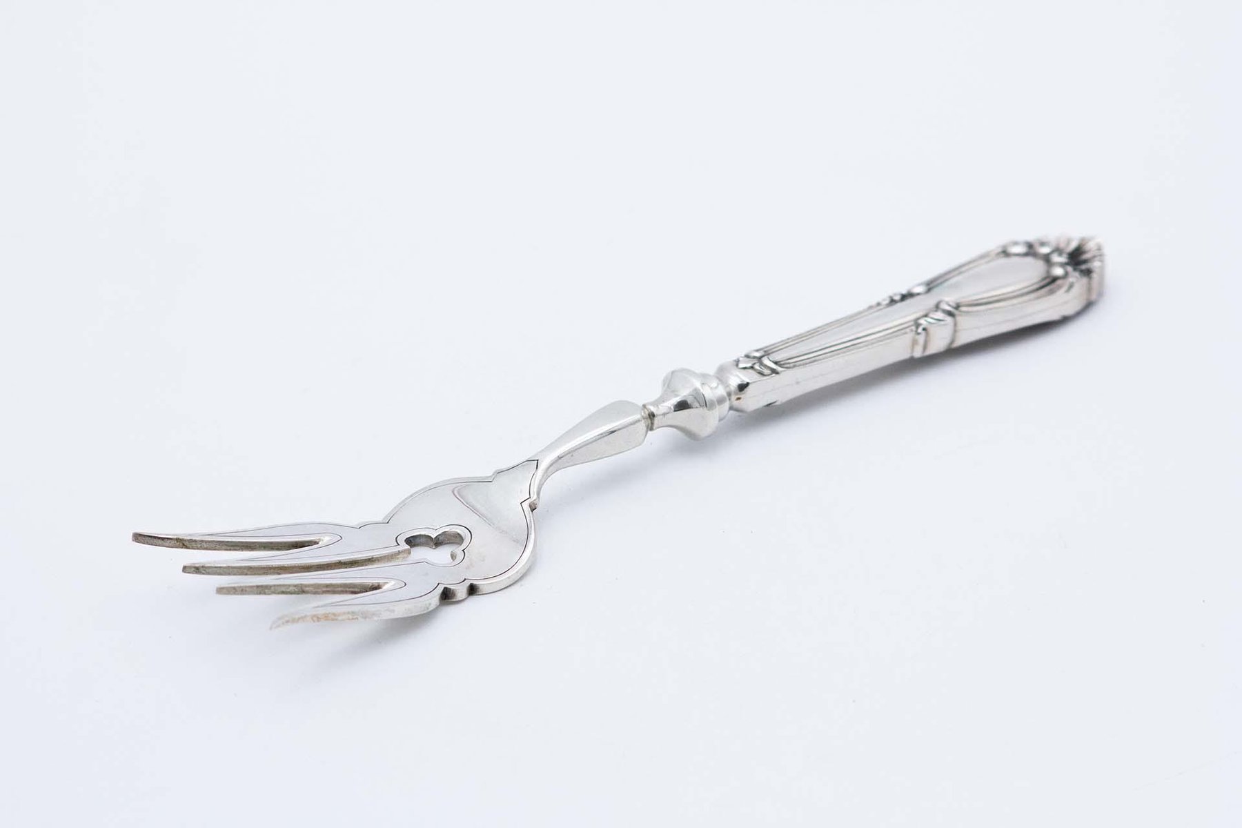 Silver Fish Serving Fork with Engravings, Cutouts, Relief and Shell ...