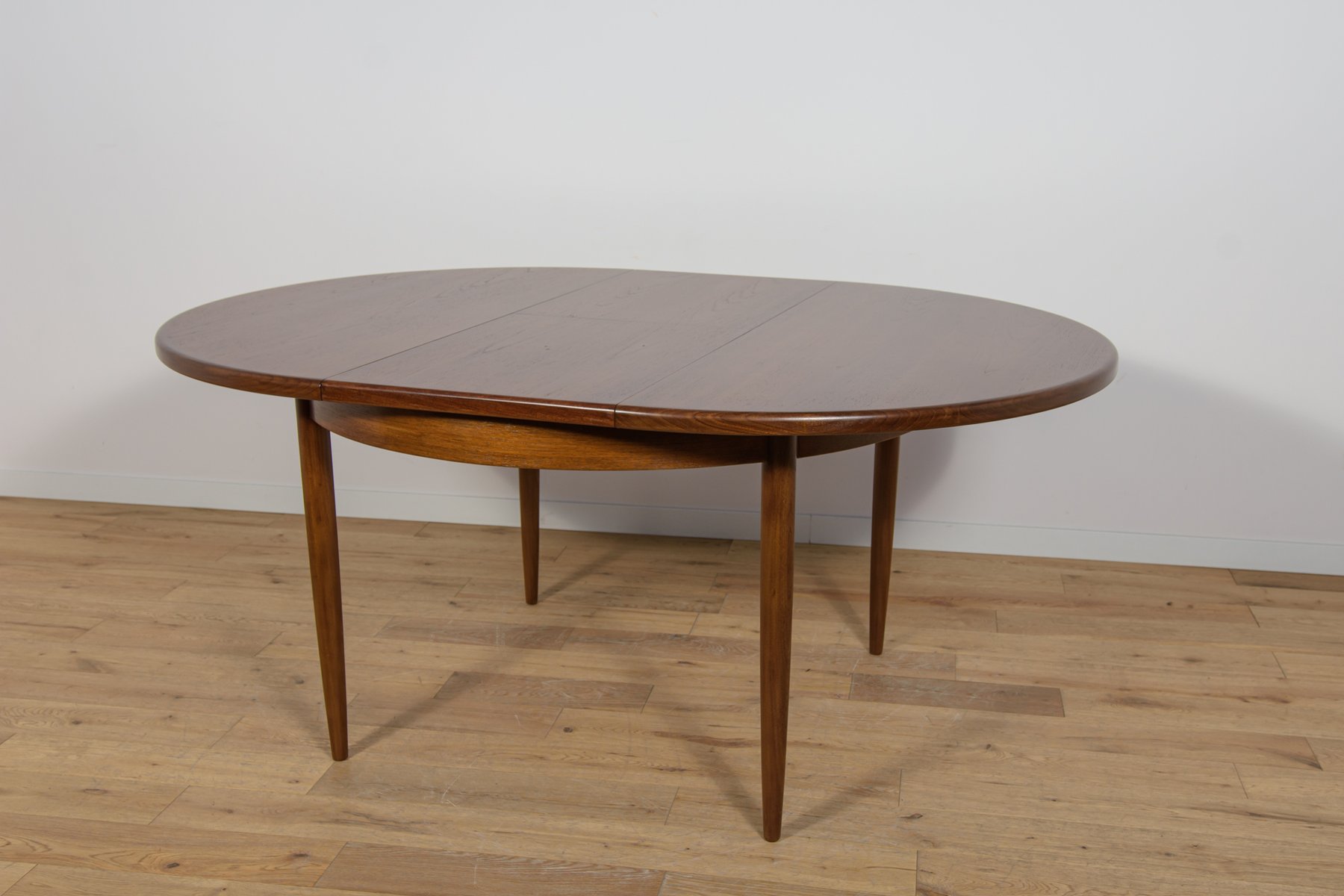 Mid-Century Teak Round Fresco Dining Table from G-Plan, United Knigdom ...