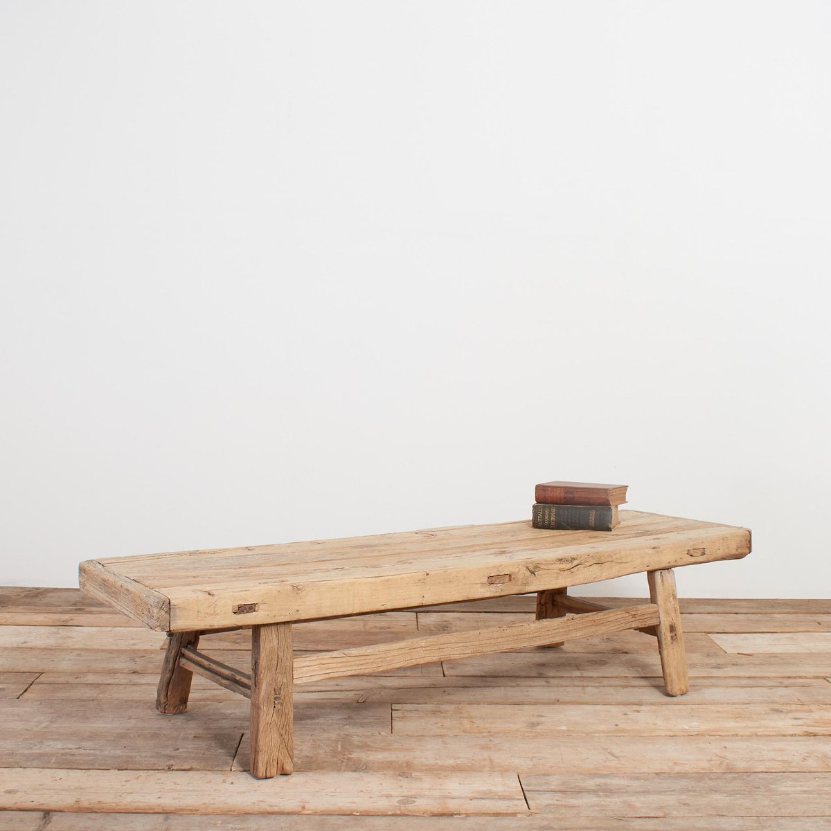 Antique Rustic Elm Coffee Table, 1920s for sale at Pamono