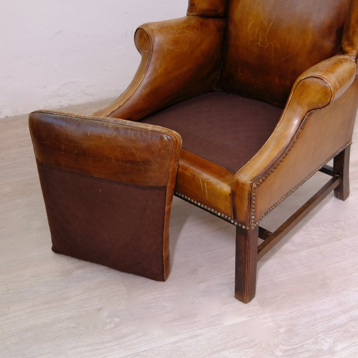 Victorian English Bergere Leather Armchair for sale at Pamono