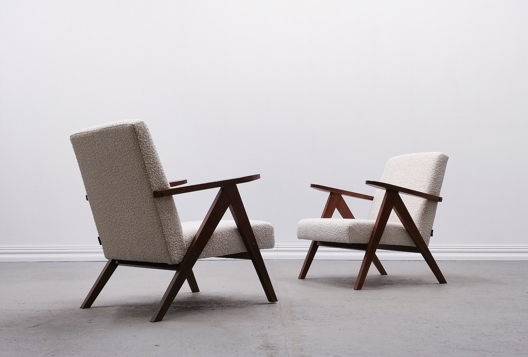 Mid-Century Easy Chair Model B - 310 Var in Ivory Boucle, 1960s for ...