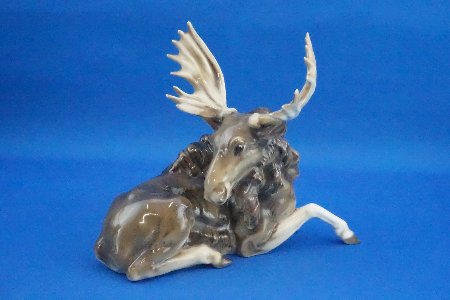 Porcelain Sculpture of a Moose by Karl Tutter for Hutschenreuther ...
