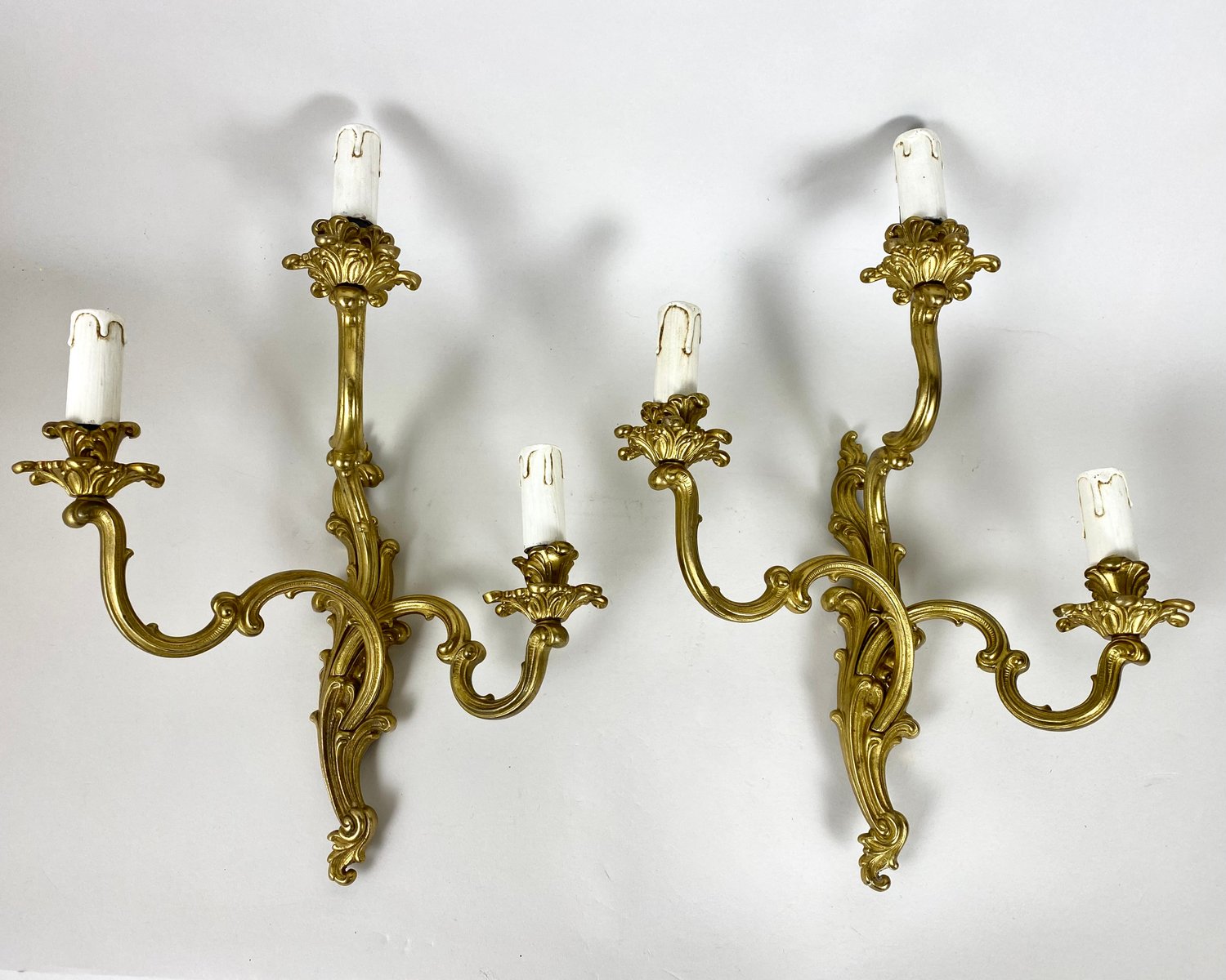 Antique Rococo Bronze Wall Lamps, France, Set of 2 for sale at Pamono