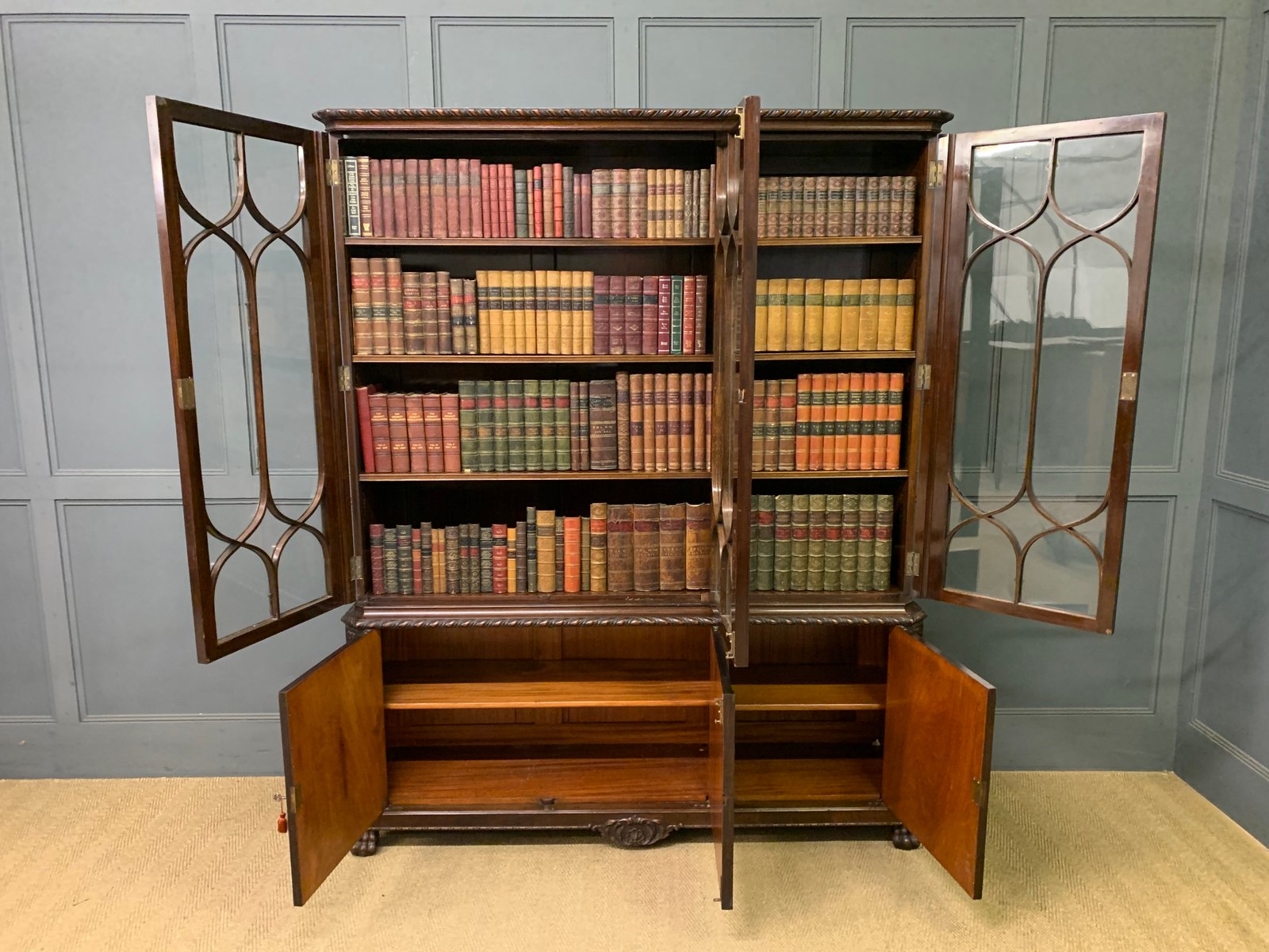 Chippendale Style Bookcase from Hille, 1925 for sale at Pamono