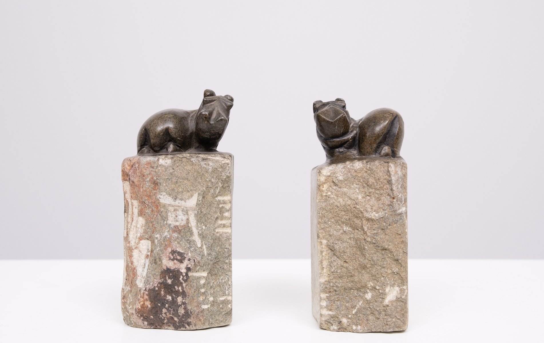 Hippo Bookends in Hand-Carved Granite, Finland, 1980s, Set of 2 for ...