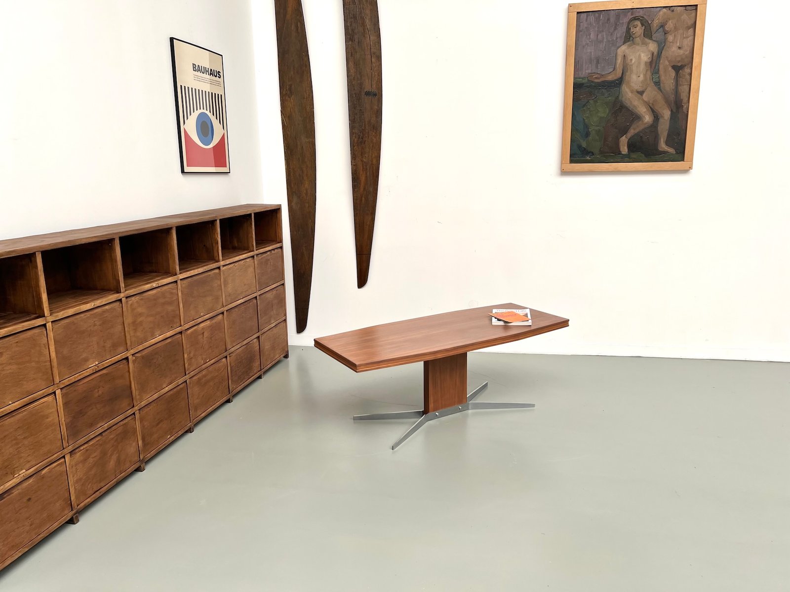 Modernist Coffee Table, 1960s for sale at Pamono