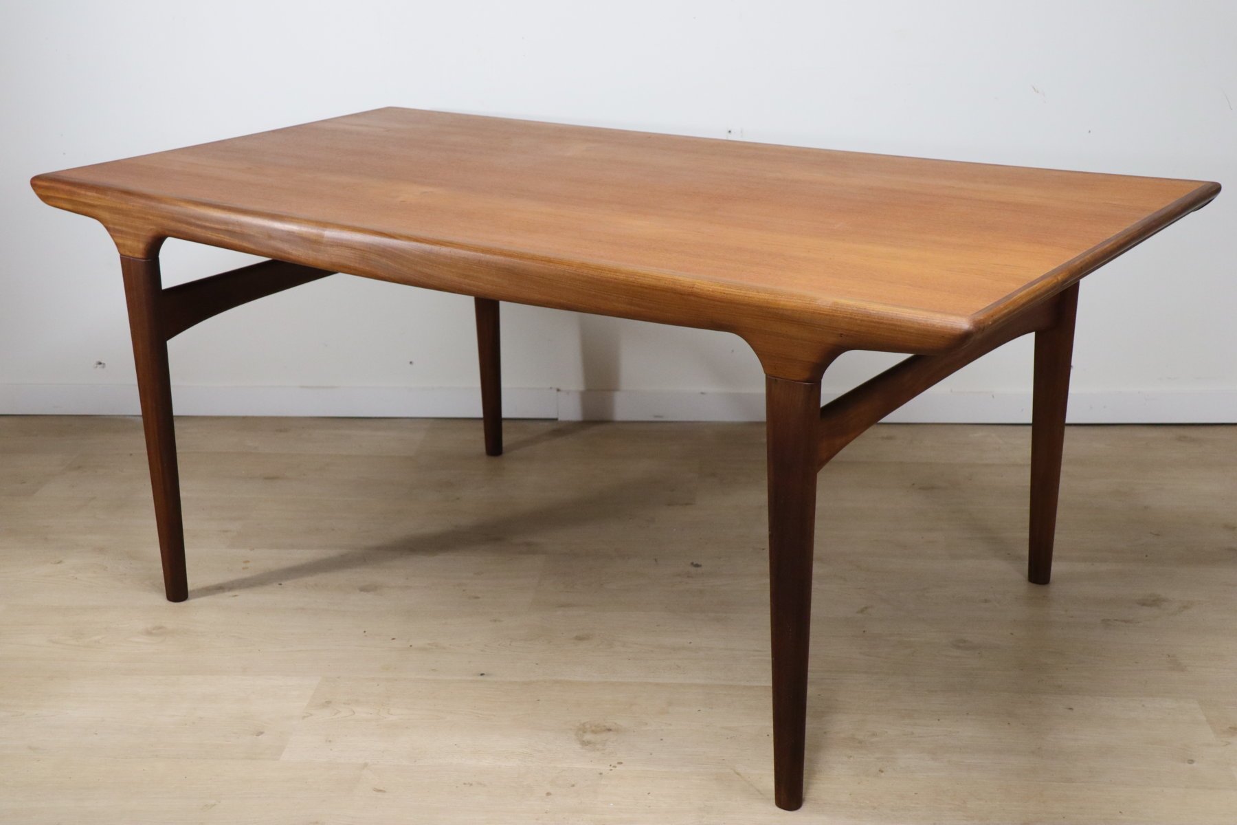 Scandinavian Dining Table in Teak by Johannes Andersen for Samcon ...