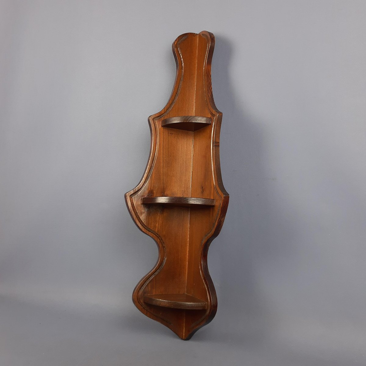 Vintage Corner Shelf in Walnut, 1960s for sale at Pamono