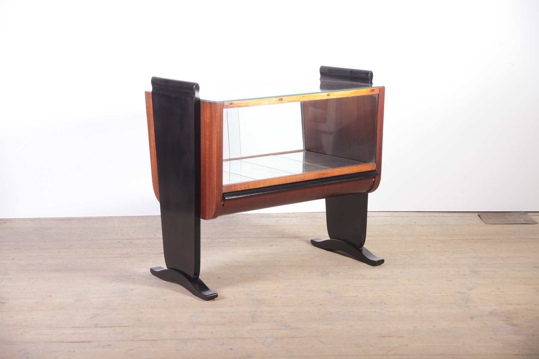 Art Deco Bar Cabinet by Jindrich Halabala for Up Zavody, 1940s for sale ...
