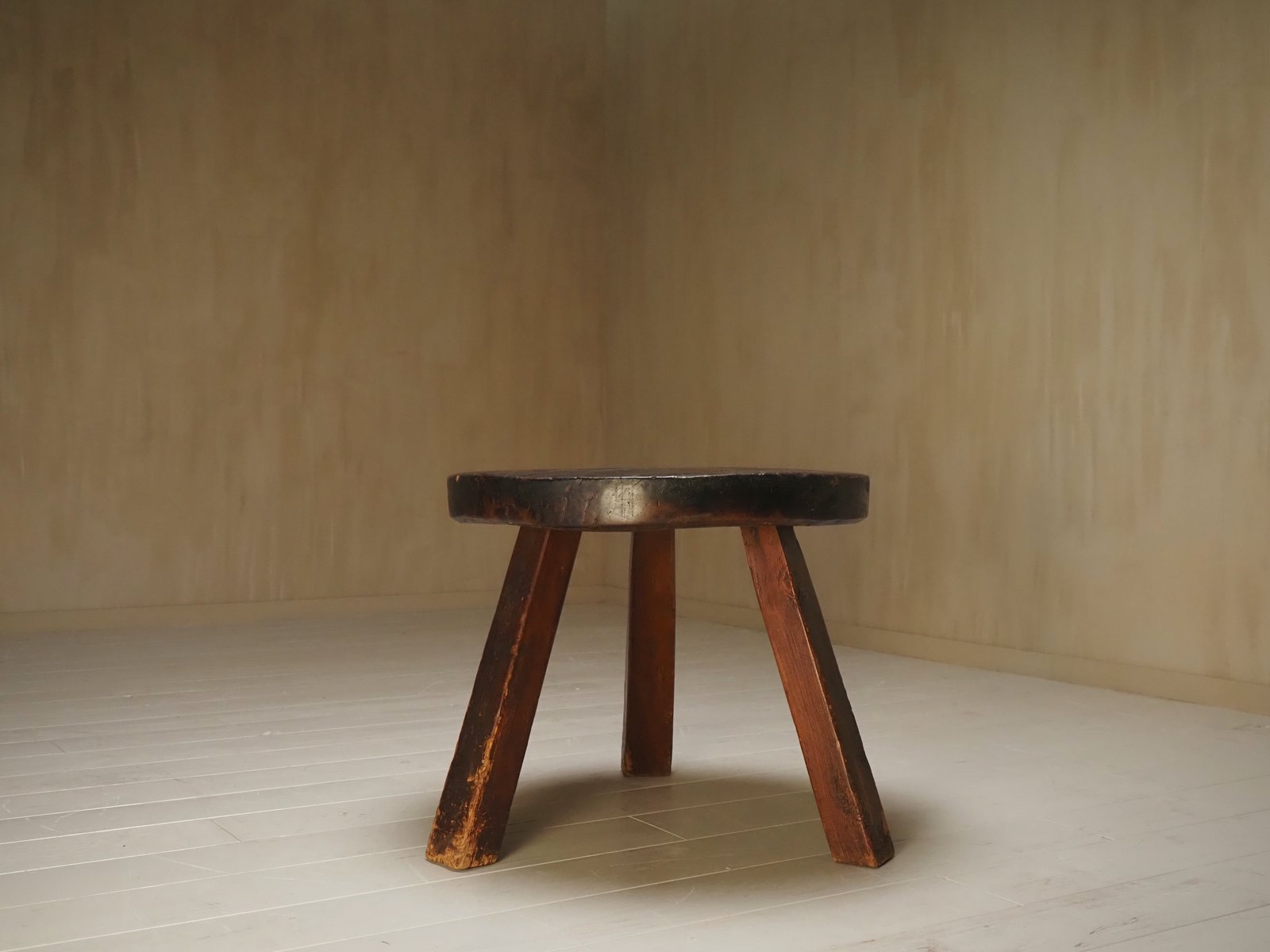 Round Brutalist Side Table, 1940s for sale at Pamono