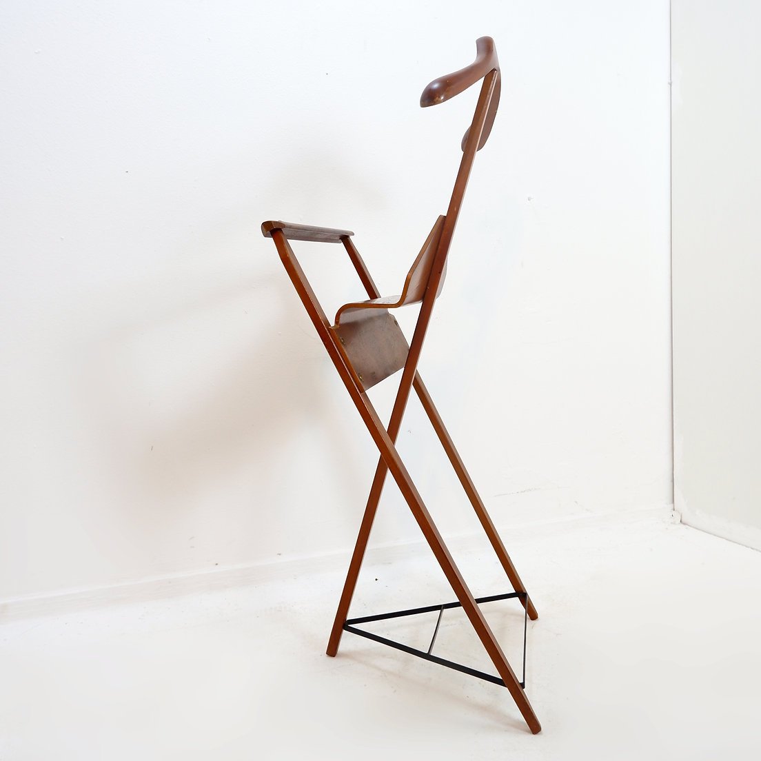 Vintage Valet Stand by Lucien De Roeck for Bois Manu, 1950s for sale at ...