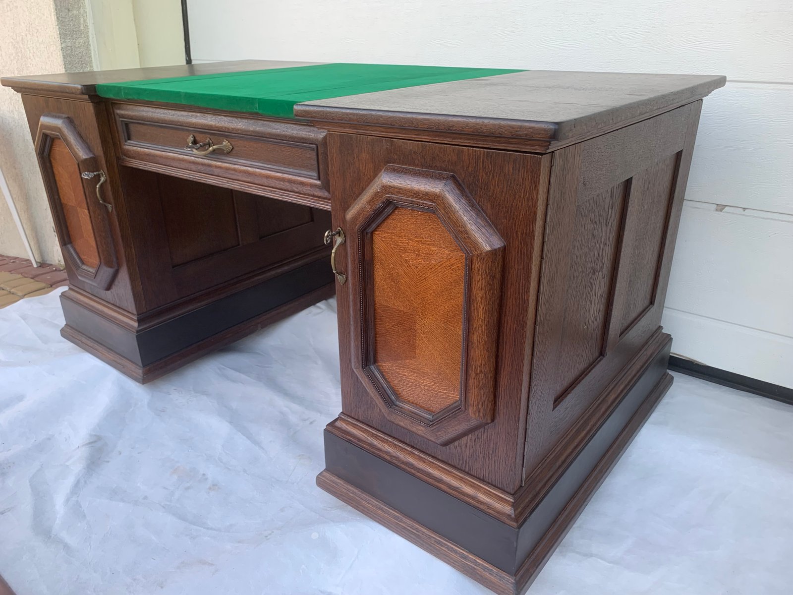 Neo-Renaissance Style Oak Executive Desk, 1930s for sale at Pamono