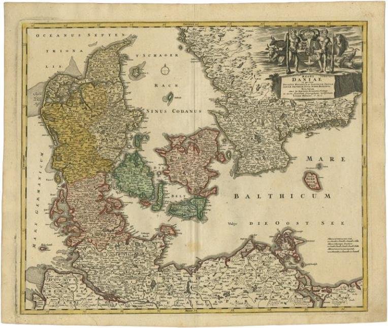 Antique Map of Denmark with the Danish Royal Crest, 1730 for sale at Pamono