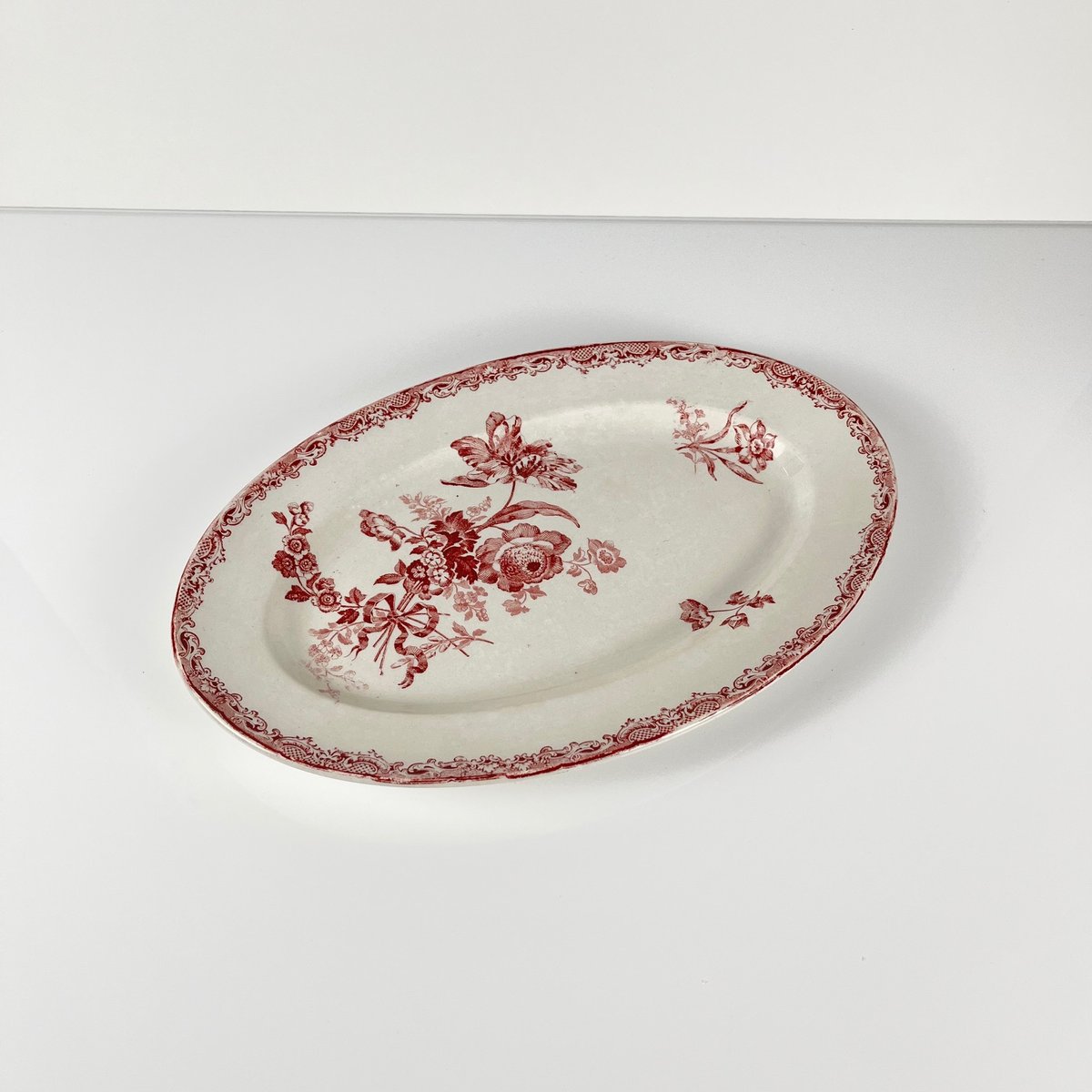 Fontange Oval Dish from Sarreguemines, 1920s for sale at Pamono