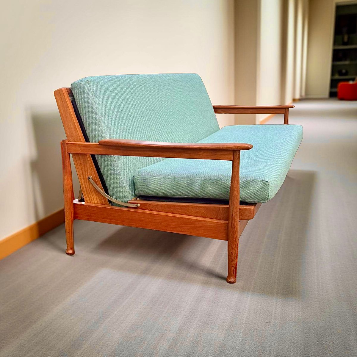 Manhattan Reclining Daybed Sofa by Guy Rogers, United Kingdom, 1960s for sale at Pamono