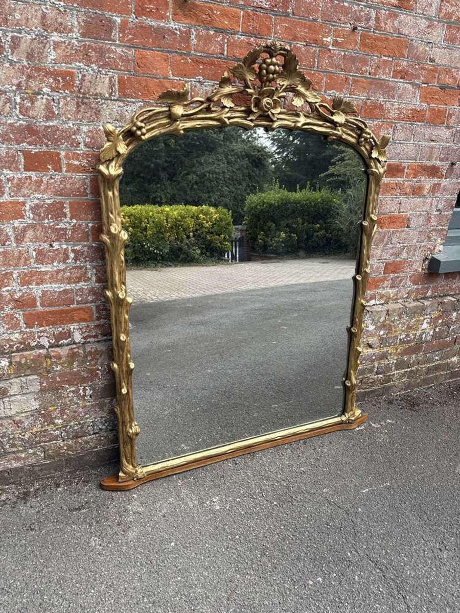 Specchio grande antico ad arco dorato, XIX secolo in vendita su Pamono