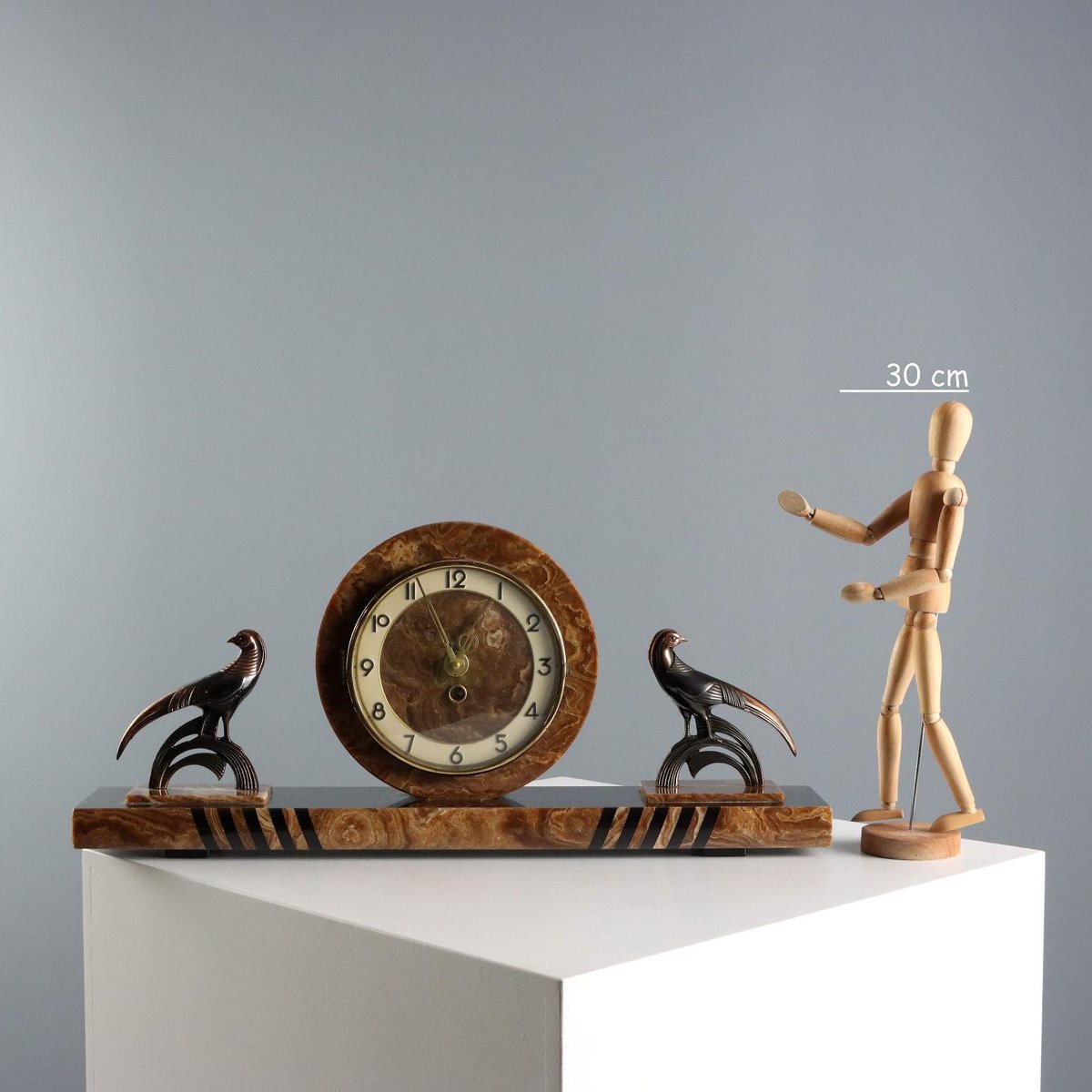 Art Deco Marble Table Clock for sale at Pamono