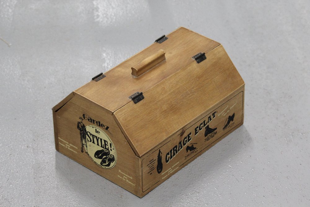 Wooden Shoe Shine Box, 1980s for sale at Pamono