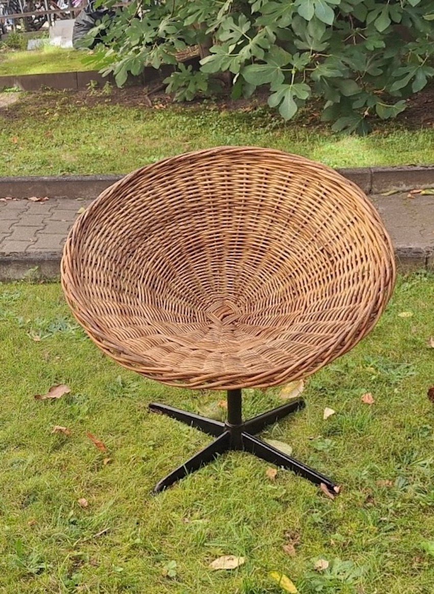 Rattan and Iron Swivel Pod Chair, 1960s for sale at Pamono