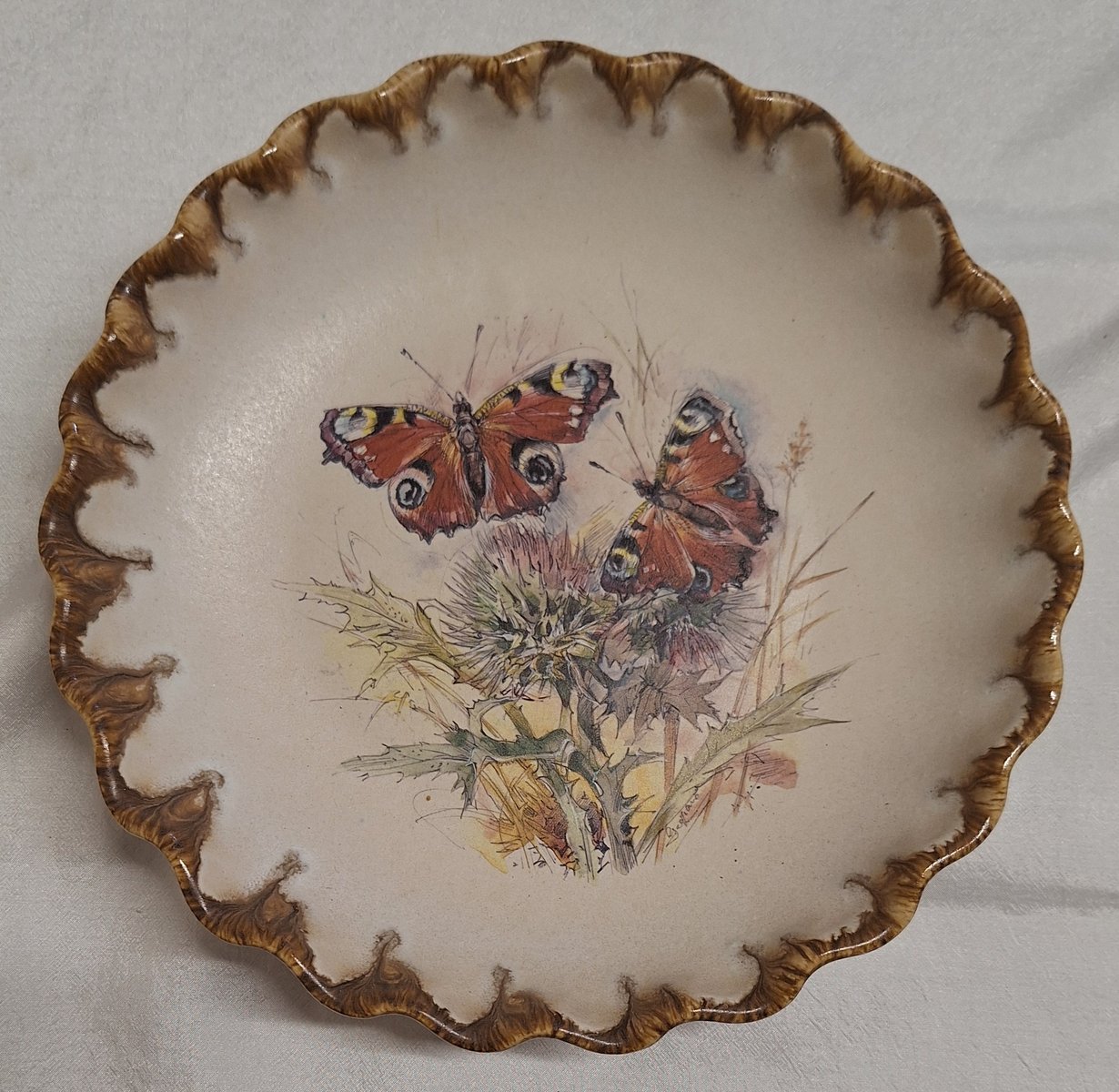 Deutscher Vintage Wandteller aus Cremefarbener Keramik mit buntem ...