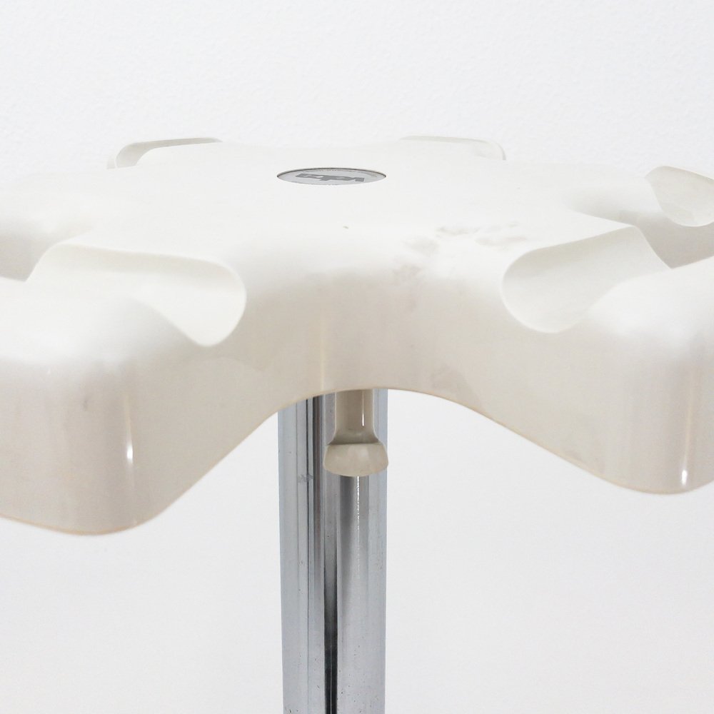 Beige Vip Coat Stand by Roberto Lucchi and Paolo Orlandini for Velca ...