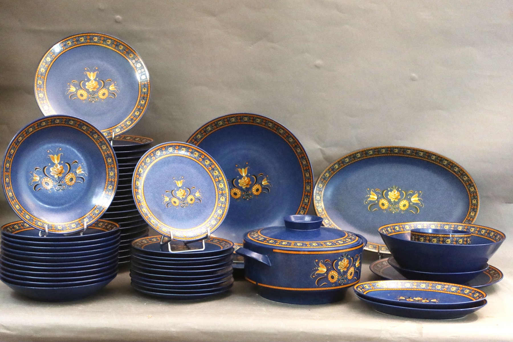 Vintage Dinner Service, 1980s, Set of 56 for sale at Pamono