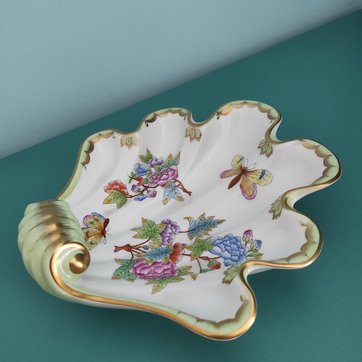 Vintage Shell Plate from Herend, 1970s for sale at Pamono
