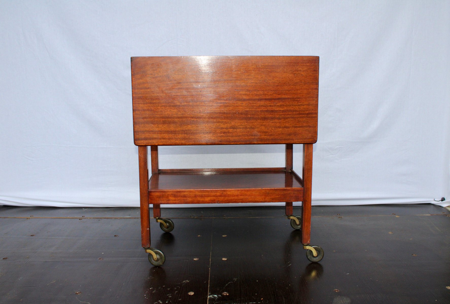 Vintage Tea Trolley, 1920s for sale at Pamono