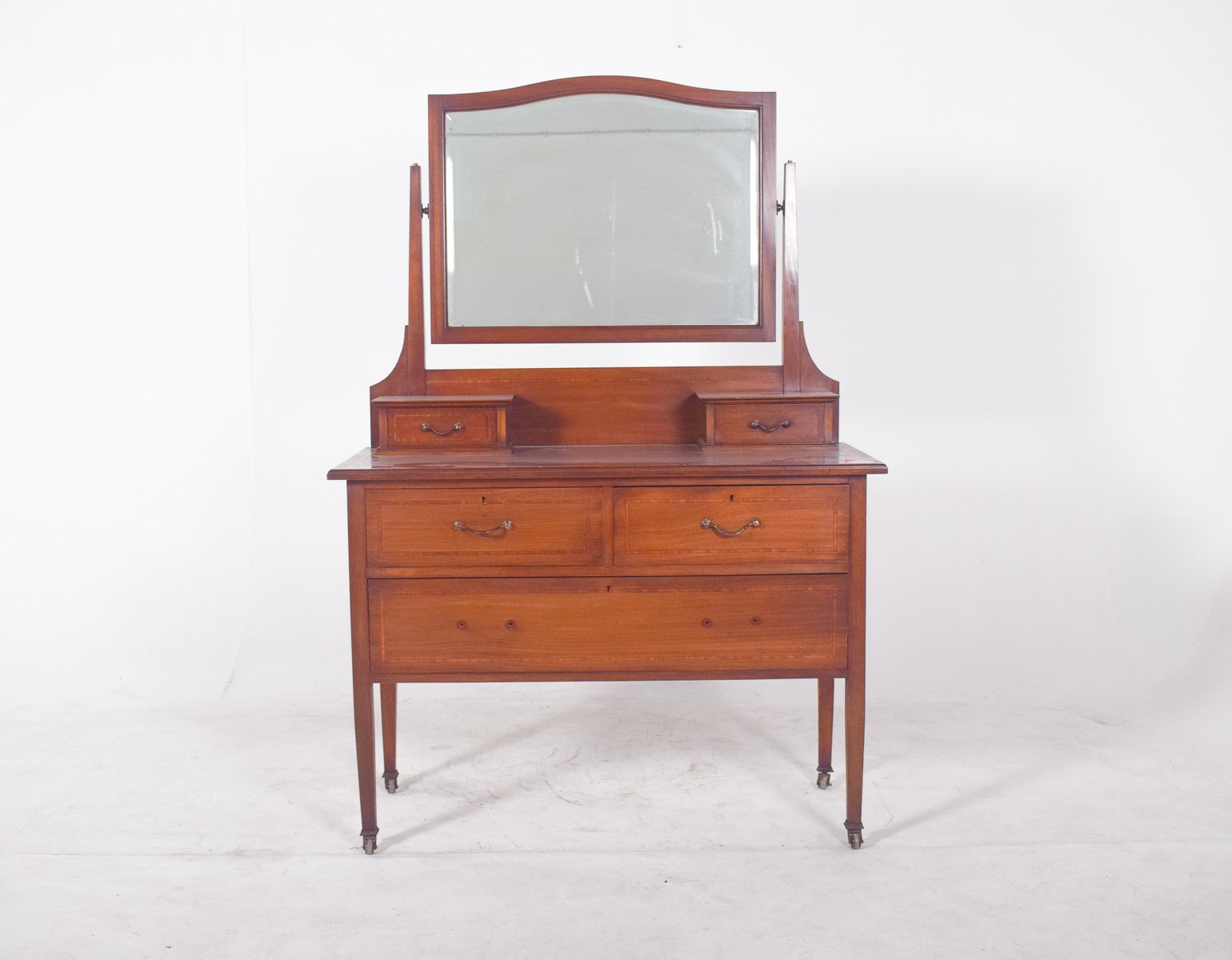 Vintage English Dressing Table with Mirror, 1920s for sale at Pamono