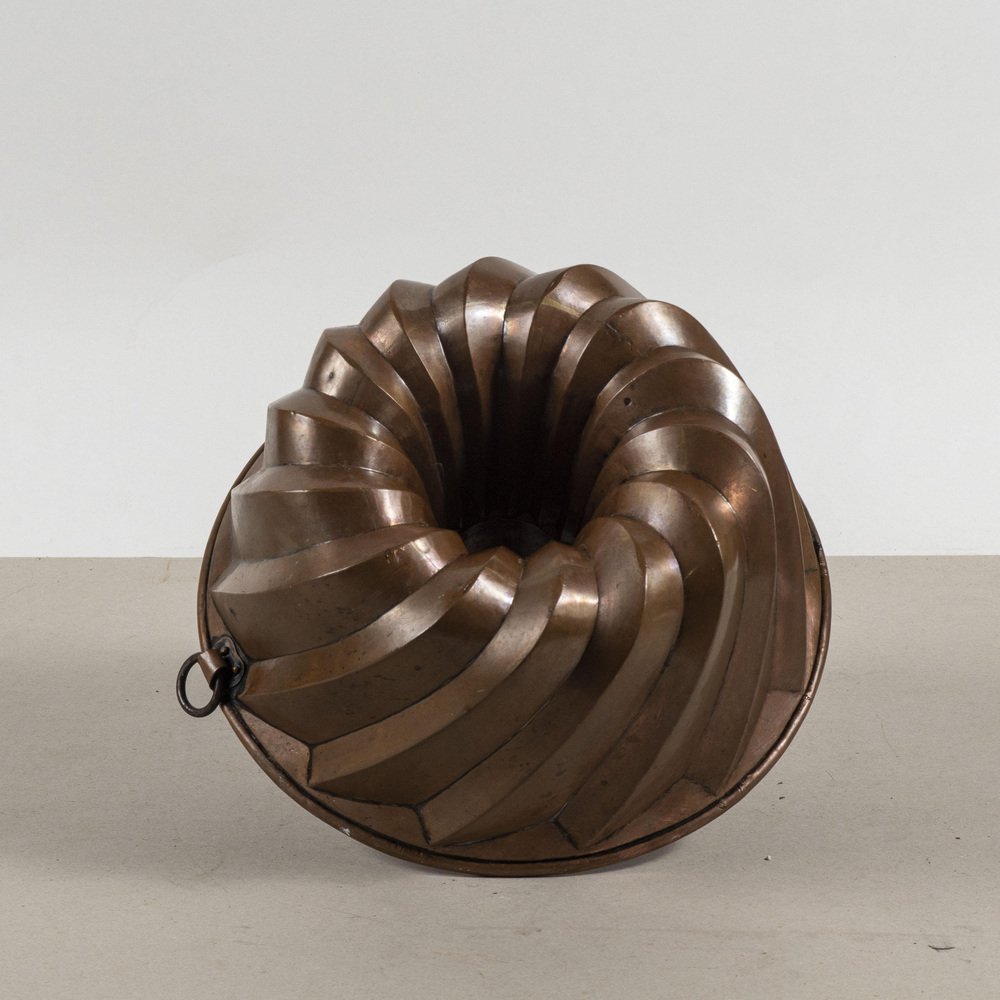 Large 20th Century Copper Cake Mold for sale at Pamono