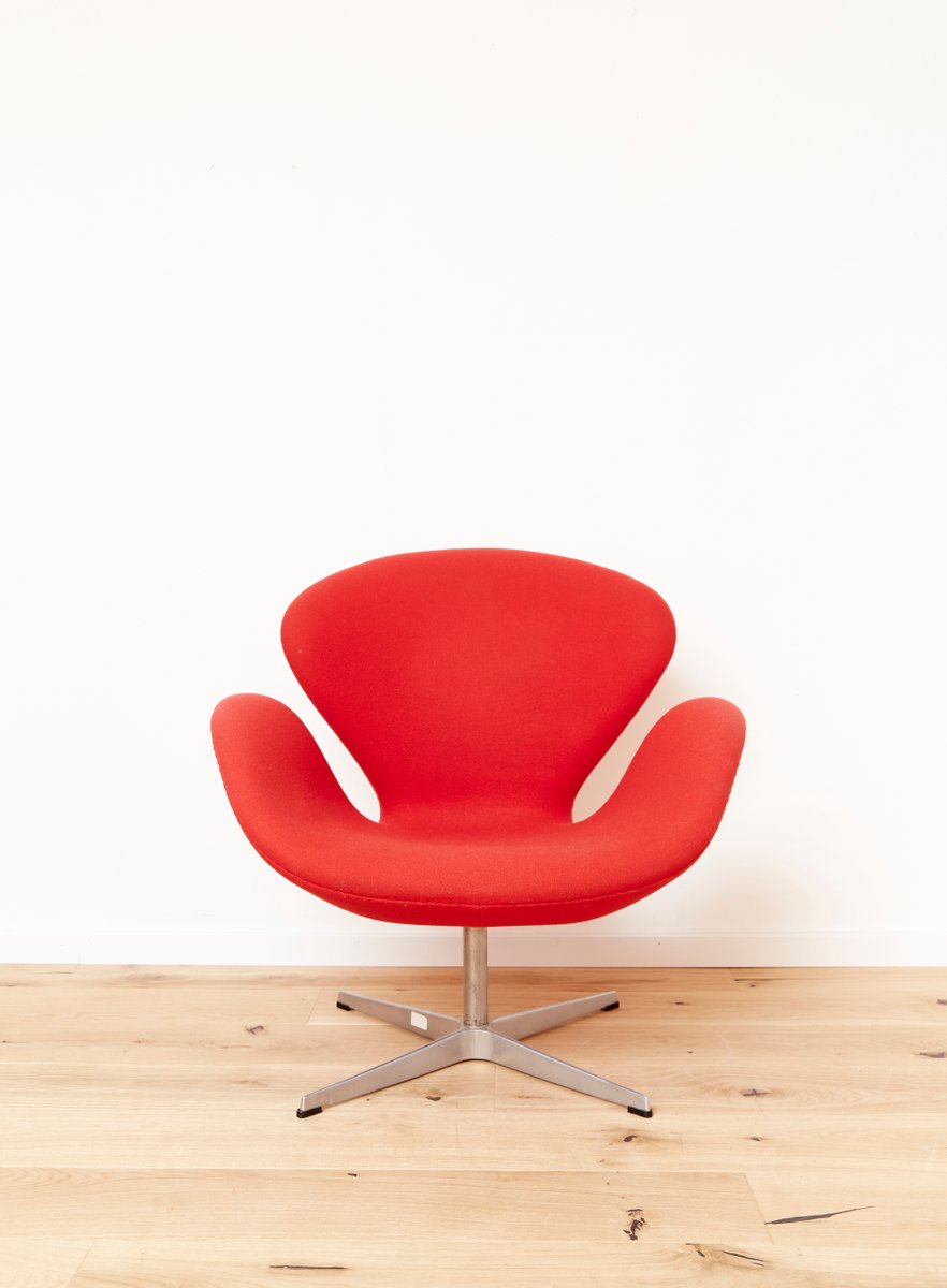 Swan Chair by Arne Jacobsen for Fritz Hansen, 2001 for sale at Pamono