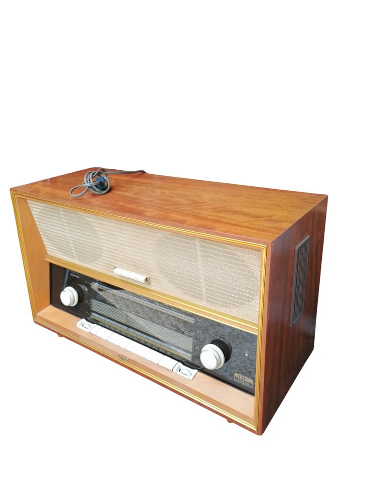 Vintage Capri Model Valve Radio, 1950s for sale at Pamono