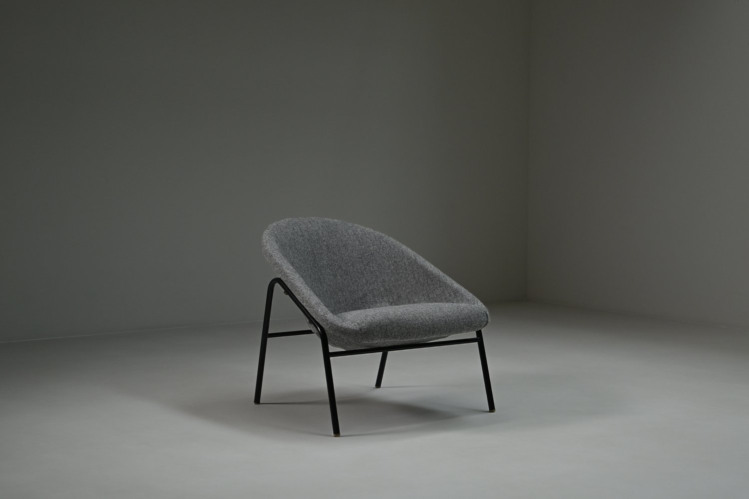 Model 119 Columbus Lounge Chair by Hartmut Lohmeyer for Artifort ...