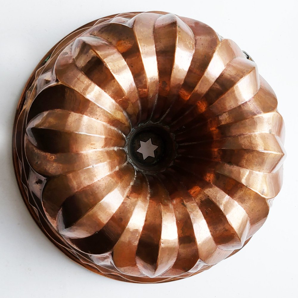 Antique Copper Bundt Cake Mold, 1800s for sale at Pamono