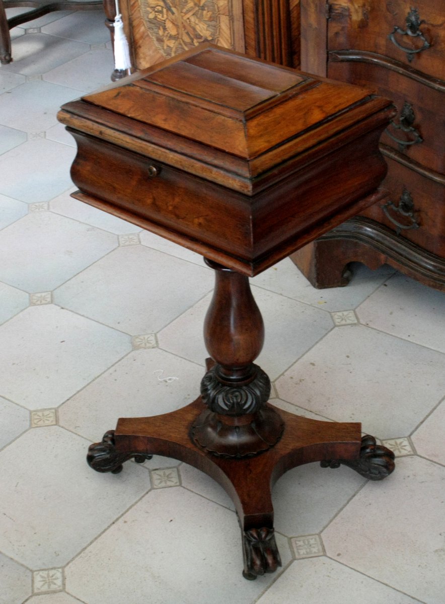 Antique George II English Cabinet Stand, 1800s for sale at Pamono