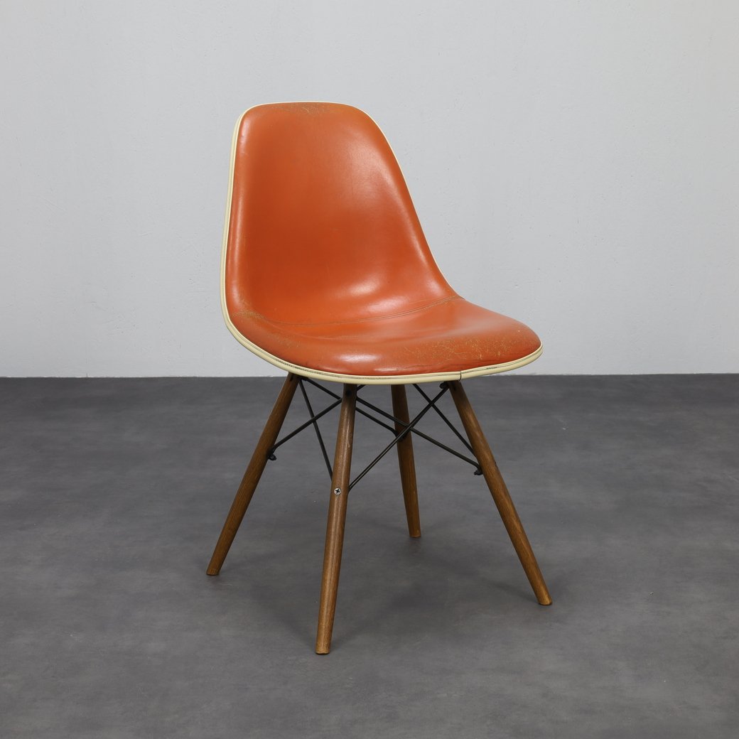 Chaise DSW par Charles & Ray Eames pour Herman Miller, 1970s en vente sur Pamono