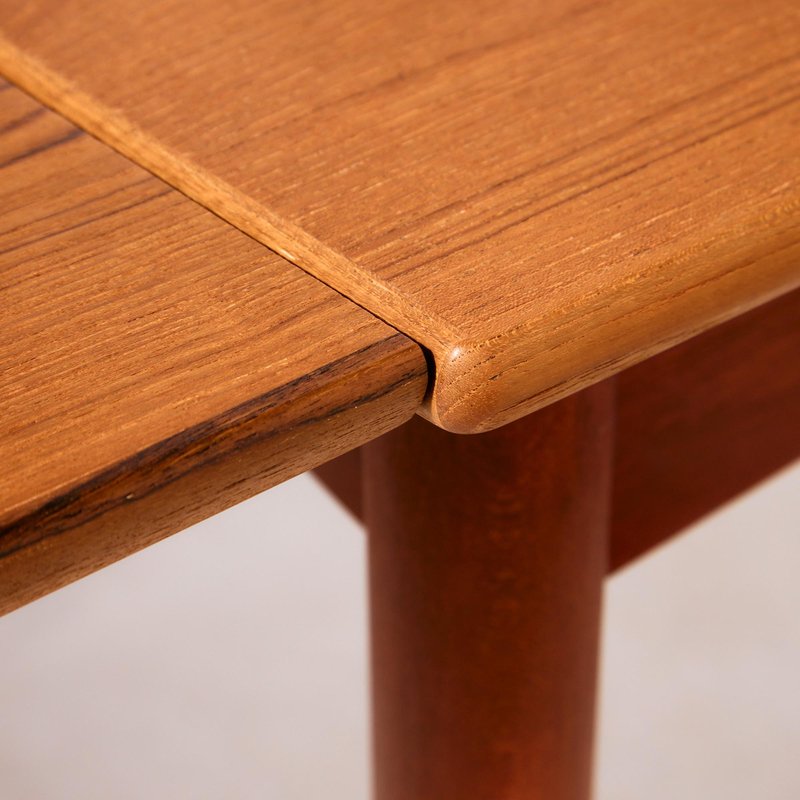 Dining Table in Teak and Oak for sale at Pamono